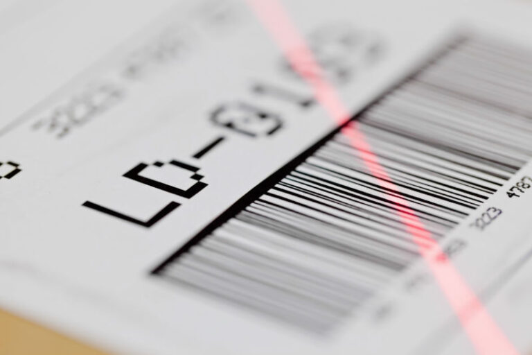 Barcode vs. QR Code vs. RFID - UNIWA